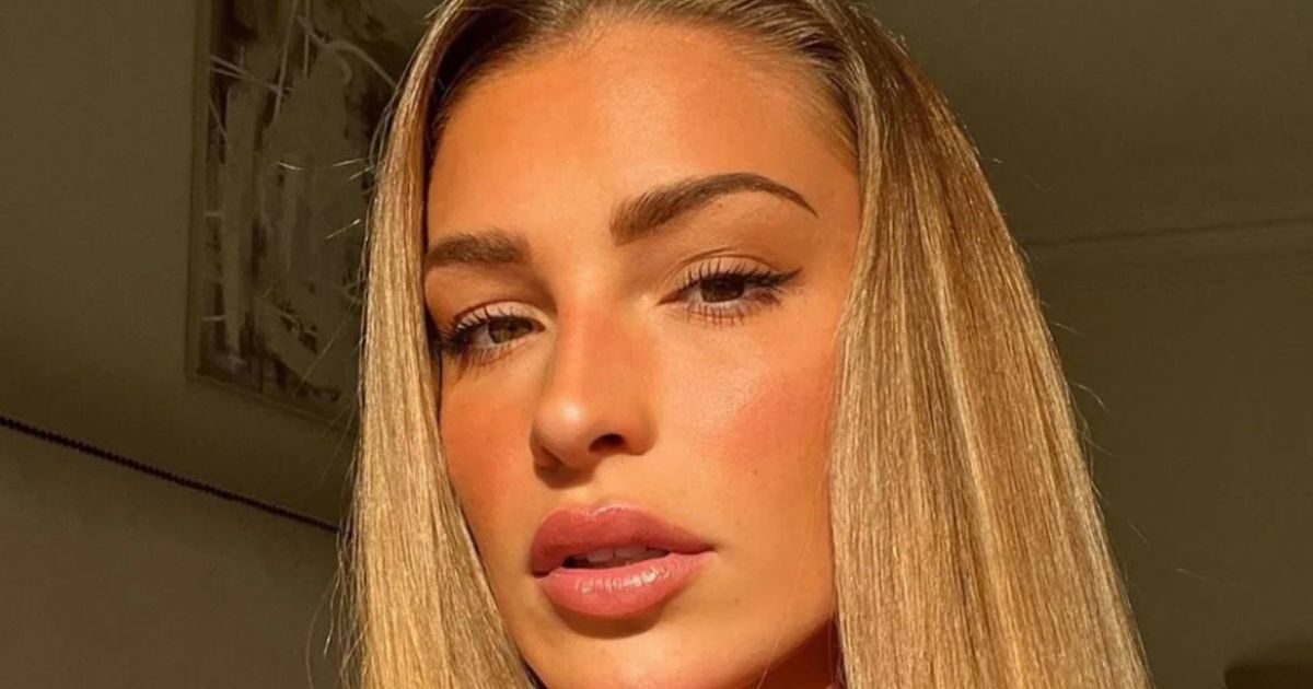 Zara McDermott debuts her versatile new shaggy layered hair ...