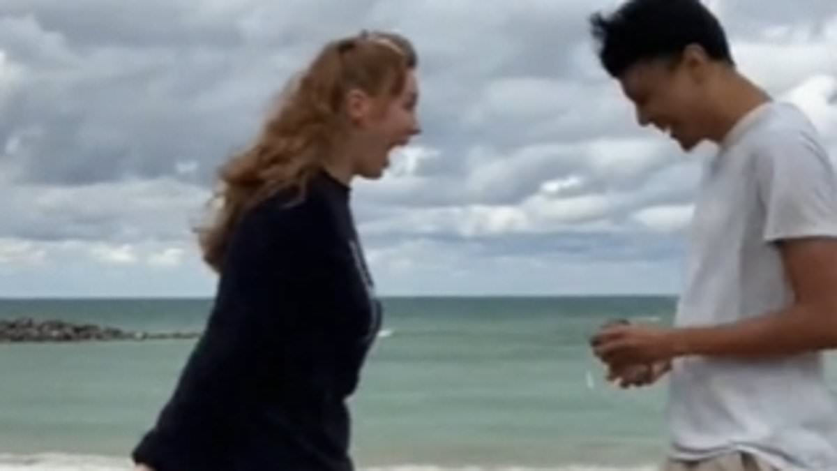 Woman's adorable reaction to being proposed sends viewers swooning ...